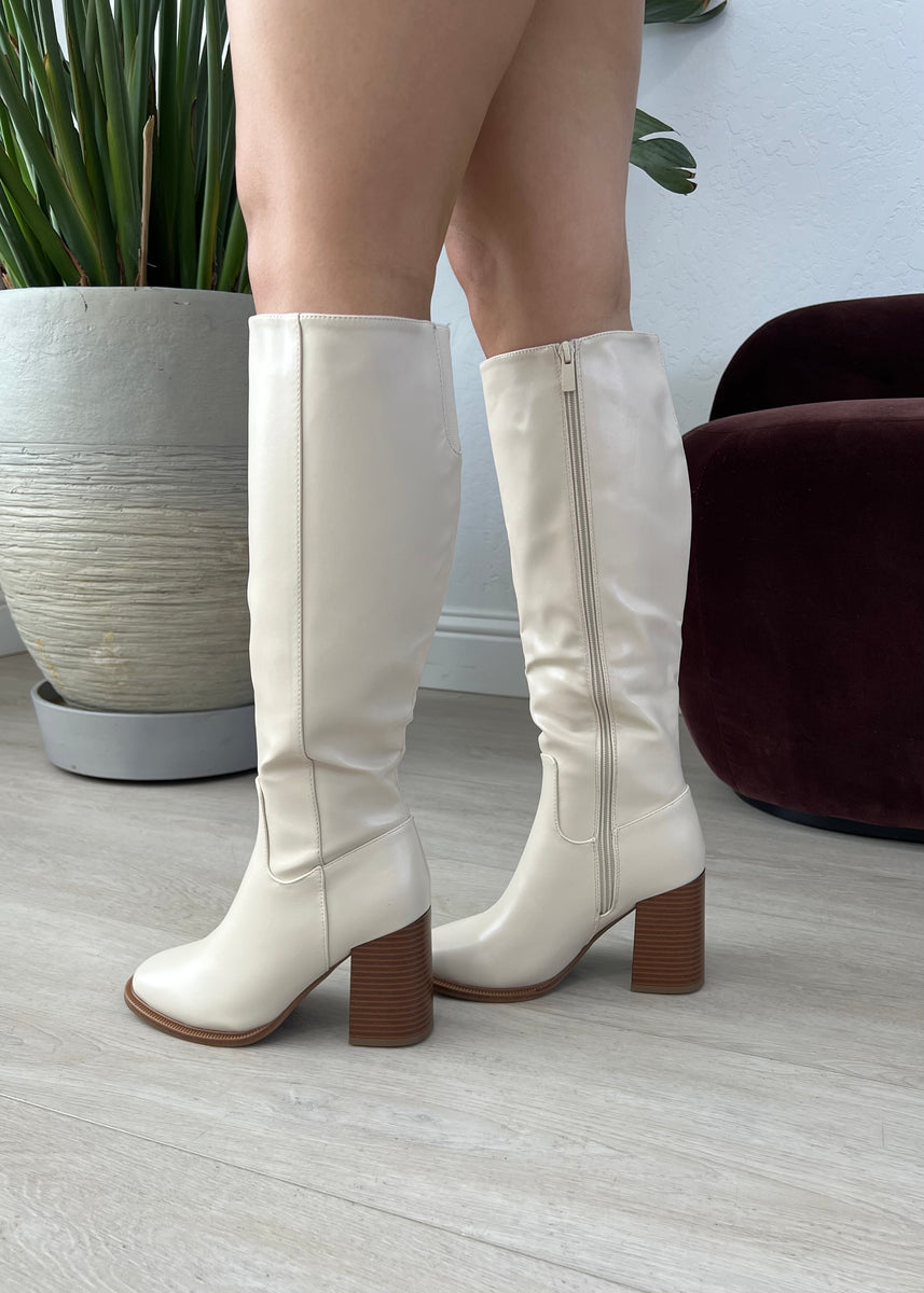 Camilla Boots – Le Pink Chateau