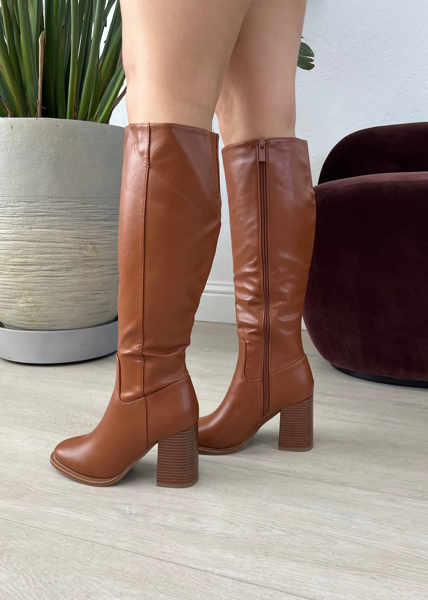 Camilla Boots – Le Pink Chateau
